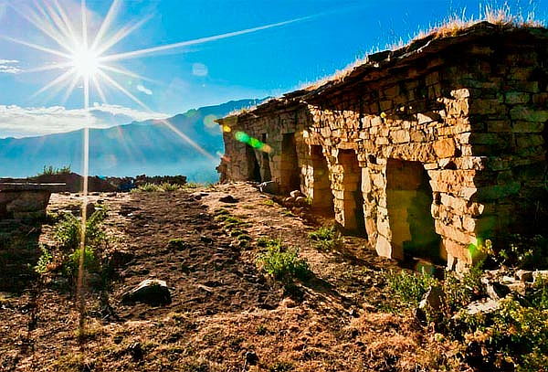 ¡Tour Rúpac 2D/1N con Rutas Incas! Centro Arqueológico y | Cuponatic